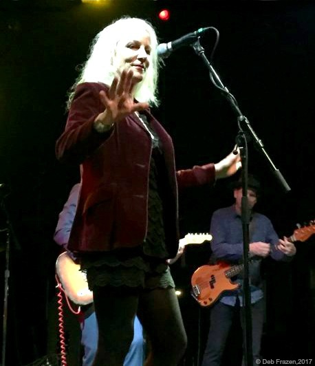 Kendra Smith | The Disappearing Art of Living – Kosmos Journal