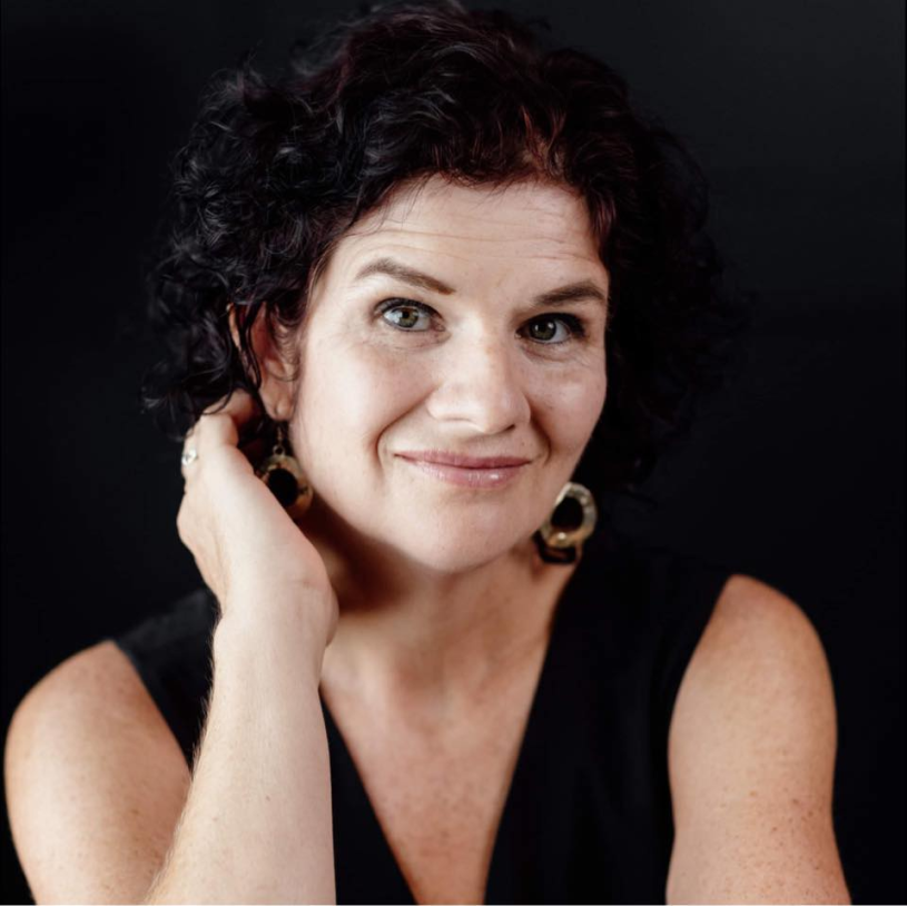 Graffiti on The Lee Monument | Gray – Kosmos Journal